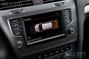 Black Volkswagen Golf 2015 in Riga, with an engine capacity of 1.60 L and mileage of 130 thousand km for 8500 €, photo 16 on AUTOMOTO.COM.LV
