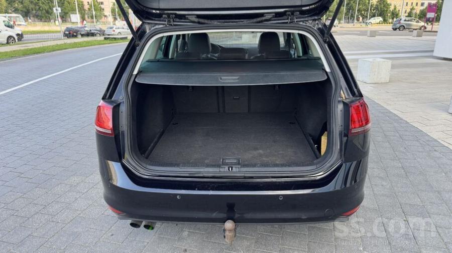 Melns Volkswagen Golf 2015 Rīga, ar dzinēja tilpumu 2.00 L un nobraukumu 337 tūkst. km par 5500 €, foto 8 vietnē AUTOMOTO.COM.LV