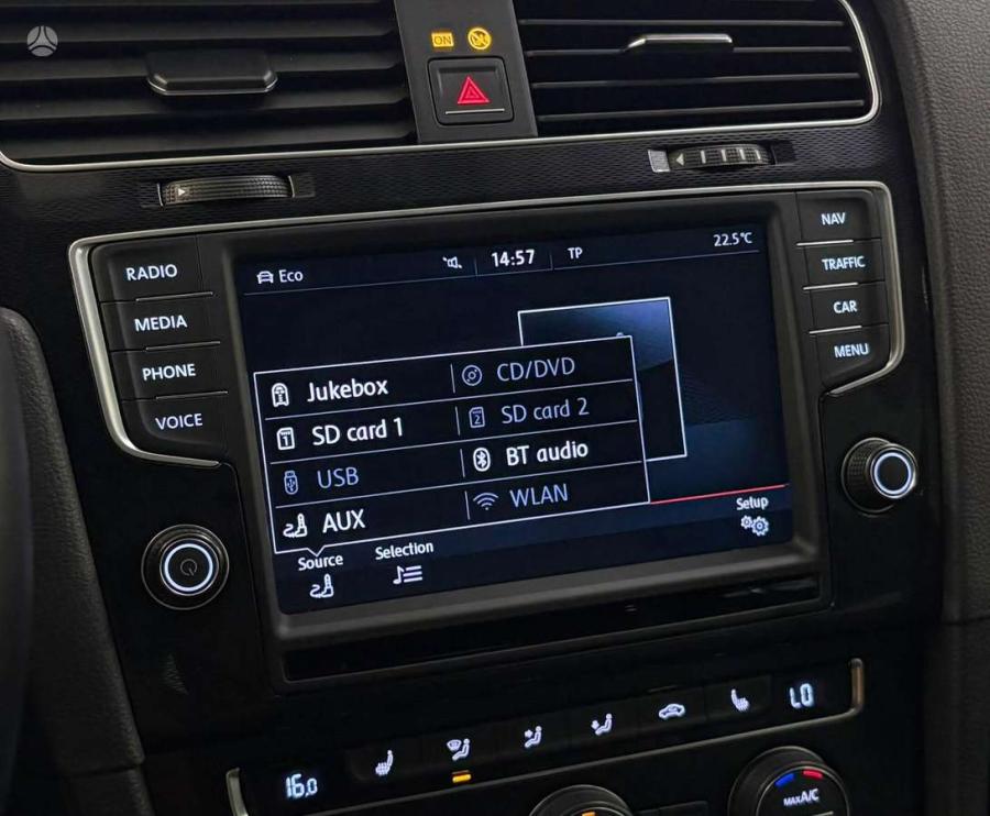 Black Volkswagen Golf 2015 in Marijampole, with an engine capacity of 1.97 L and mileage of 250 thousand km for 10950 €, photo 10 on AUTOMOTO.COM.LV