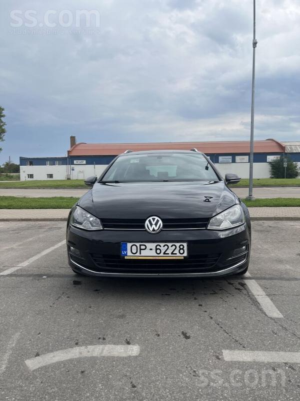 Melns Volkswagen Golf 2015 Jēkabpils, ar dzinēja tilpumu 1.60 L un nobraukumu 324 tūkst. km par 8500 €, foto 1 vietnē AUTOMOTO.COM.LV