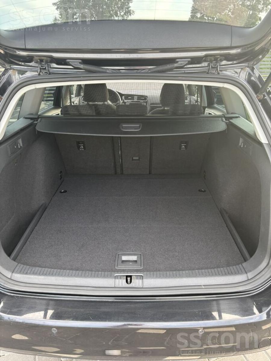 Black Volkswagen Golf 2015 in Riga, with an engine capacity of 2.00 L and mileage of 192 thousand km for 7950 €, photo 6 on AUTOMOTO.COM.LV