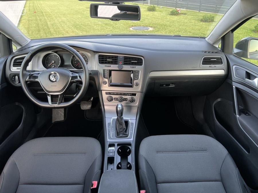 Black Volkswagen Golf 2015 in Mazeikiai, with an engine capacity of 1.60 L and mileage of 326 thousand km for 5500 €, photo 6 on AUTOMOTO.COM.LV