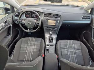 Black Volkswagen Golf 2015 in Kaunas, with an engine capacity of 1.60 L and mileage of 240 thousand km for 6950 €, photo 8 on AUTOMOTO.COM.LV