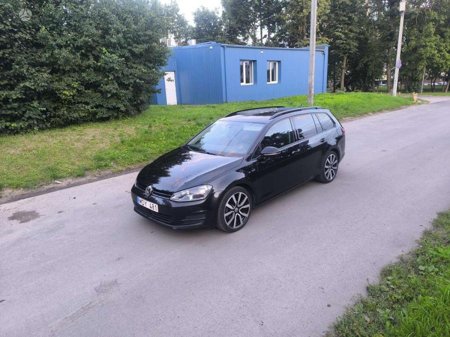 Black Volkswagen Golf 2015 in Kaunas, with an engine capacity of 1.60 L and mileage of 283 thousand km for 5190 €, photo 8 on AUTOMOTO.COM.LV