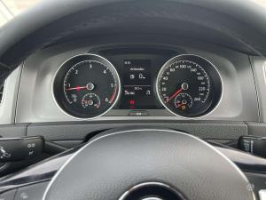Melns Volkswagen Golf 2015 Kauņa, ar dzinēja tilpumu 1.60 L un nobraukumu 235 tūkst. km par 5250 €, foto 22 vietnē AUTOMOTO.COM.LV