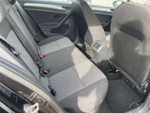 Melns Volkswagen Golf 2015 Kauņa, ar dzinēja tilpumu 1.60 L un nobraukumu 235 tūkst. km par 5250 €, foto 28 vietnē AUTOMOTO.COM.LV