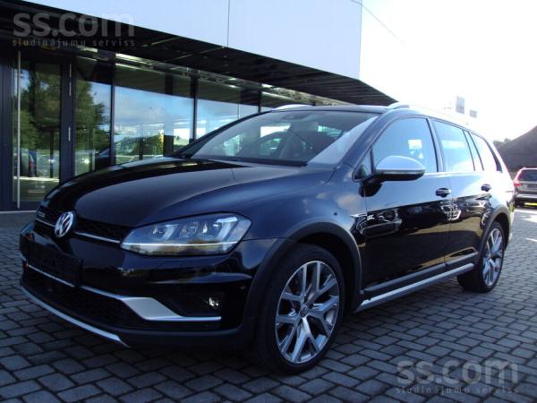 Volkswagen Golf 2015 in Riga on AUTOMOTO.COM.LV Black Volkswagen Golf 2015 in Riga, with an engine capacity of 1.80 L and mileage of 169 thousand km for 12000 €, photo 1 on AUTOMOTO.COM.LV