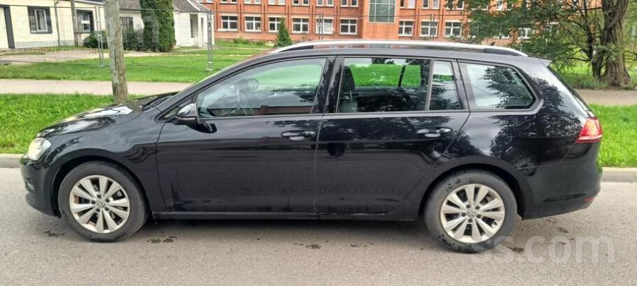 Black Volkswagen Golf 2015 in Daugavpils, with an engine capacity of 1.60 L and mileage of 244 thousand km for 6700 €, photo 5 on AUTOMOTO.COM.LV