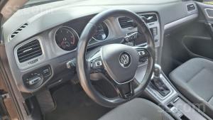 Black Volkswagen Golf 2015 in Daugavpils, with an engine capacity of 1.60 L and mileage of 244 thousand km for 6700 €, photo 10 on AUTOMOTO.COM.LV