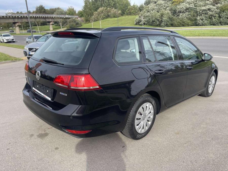Black Volkswagen Golf 2015 in Kaunas, with an engine capacity of 1.60 L and mileage of 235 thousand km for 5250 €, photo 15 on AUTOMOTO.COM.LV