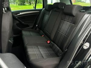 Melns Volkswagen Golf 2015 Jelgava, ar dzinēja tilpumu 2.00 L un nobraukumu 0 tūkst. km par 5990 €, foto 13 vietnē AUTOMOTO.COM.LV