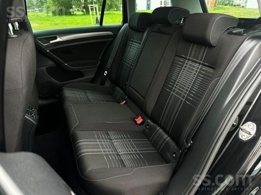 Melns Volkswagen Golf 2015 Jelgava, ar dzinēja tilpumu 2.00 L un nobraukumu 0 tūkst. km par 5990 €, foto 13 vietnē AUTOMOTO.COM.LV