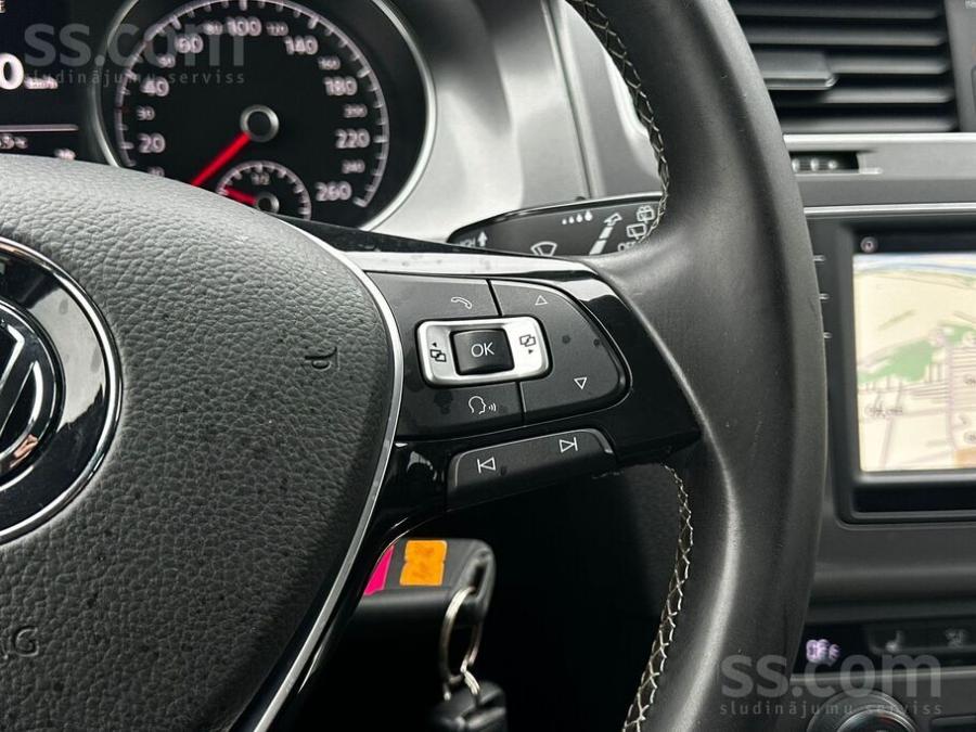 Melns Volkswagen Golf 2015 Jelgava, ar dzinēja tilpumu 2.00 L un nobraukumu 0 tūkst. km par 5990 €, foto 14 vietnē AUTOMOTO.COM.LV