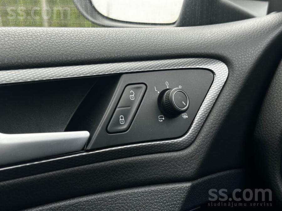Melns Volkswagen Golf 2015 Jelgava, ar dzinēja tilpumu 2.00 L un nobraukumu 0 tūkst. km par 5990 €, foto 18 vietnē AUTOMOTO.COM.LV