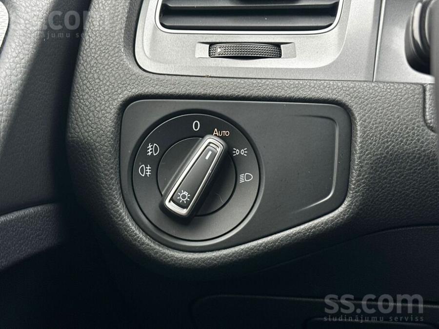 Melns Volkswagen Golf 2015 Jelgava, ar dzinēja tilpumu 2.00 L un nobraukumu 0 tūkst. km par 5990 €, foto 21 vietnē AUTOMOTO.COM.LV