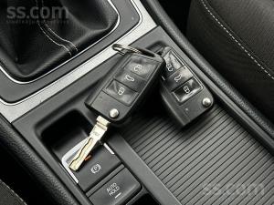 Melns Volkswagen Golf 2015 Jelgava, ar dzinēja tilpumu 2.00 L un nobraukumu 0 tūkst. km par 5990 €, foto 24 vietnē AUTOMOTO.COM.LV