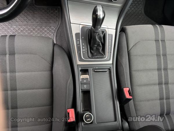 Black Volkswagen Golf 2015 in Tallinn, with an engine capacity of 1.40 L and mileage of 299 thousand km for 8500 €, photo 10 on AUTOMOTO.COM.LV