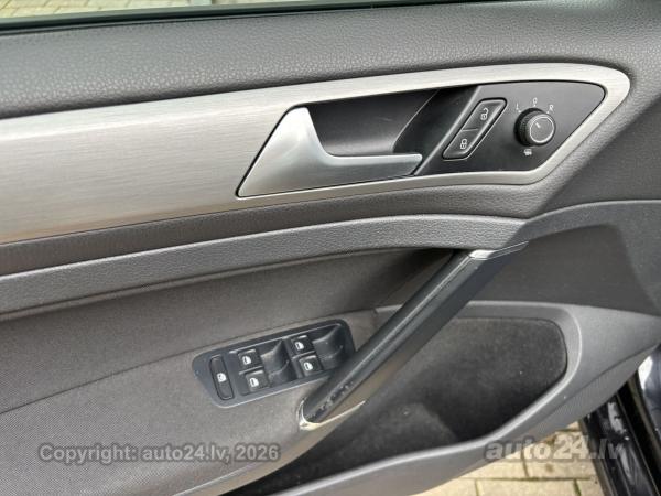 Black Volkswagen Golf 2015 in Tallinn, with an engine capacity of 1.40 L and mileage of 299 thousand km for 8500 €, photo 11 on AUTOMOTO.COM.LV