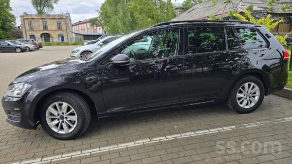 Black Volkswagen Golf 2016 in Riga, with an engine capacity of 1.60 L and mileage of 129 thousand km for 6600 €, photo 4 on AUTOMOTO.COM.LV