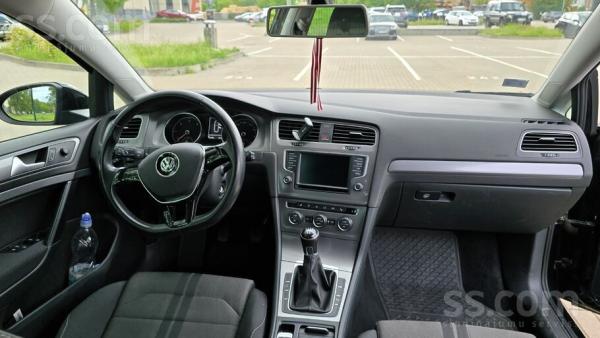 Black Volkswagen Golf 2016 in Riga, with an engine capacity of 1.60 L and mileage of 129 thousand km for 6600 €, photo 5 on AUTOMOTO.COM.LV