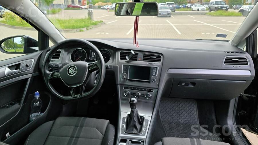 Black Volkswagen Golf 2016 in Riga, with an engine capacity of 1.60 L and mileage of 129 thousand km for 6600 €, photo 5 on AUTOMOTO.COM.LV