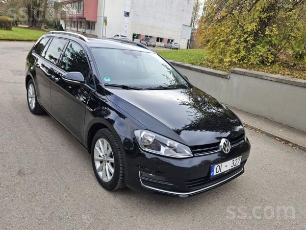 Black Volkswagen Golf 2016 in Jekabpils, with an engine capacity of 1.60 L and mileage of 304 thousand km for 6590 €, photo 4 on AUTOMOTO.COM.LV