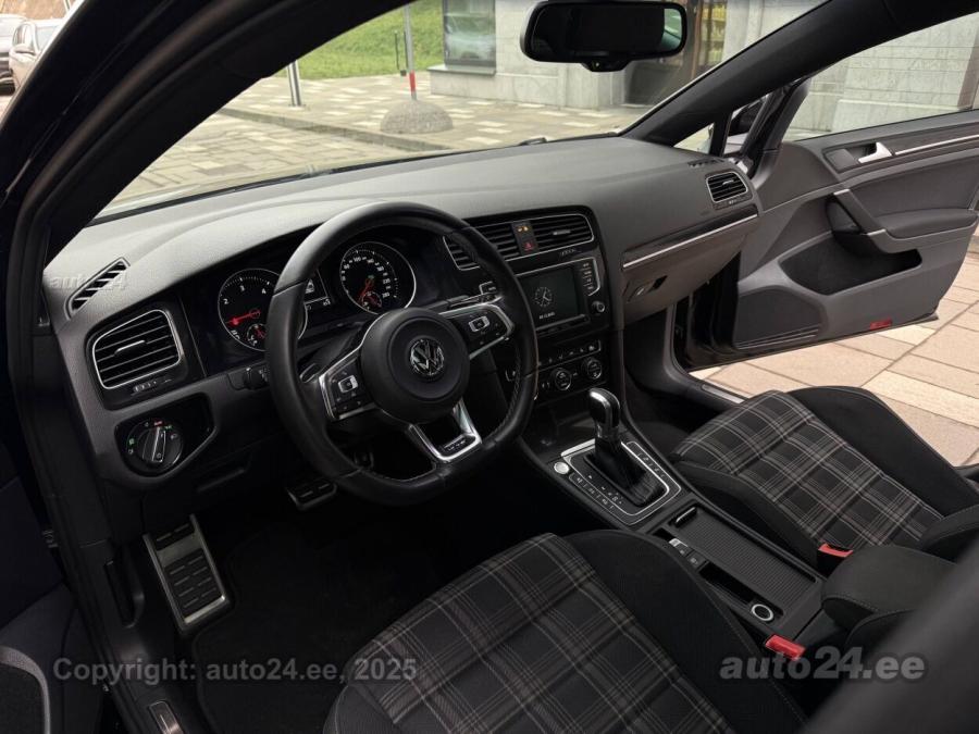 Melns Volkswagen Golf 2016 Tallina, ar dzinēja tilpumu 2.00 L un nobraukumu 248 tūkst. km par 9899 €, foto 18 vietnē AUTOMOTO.COM.LV