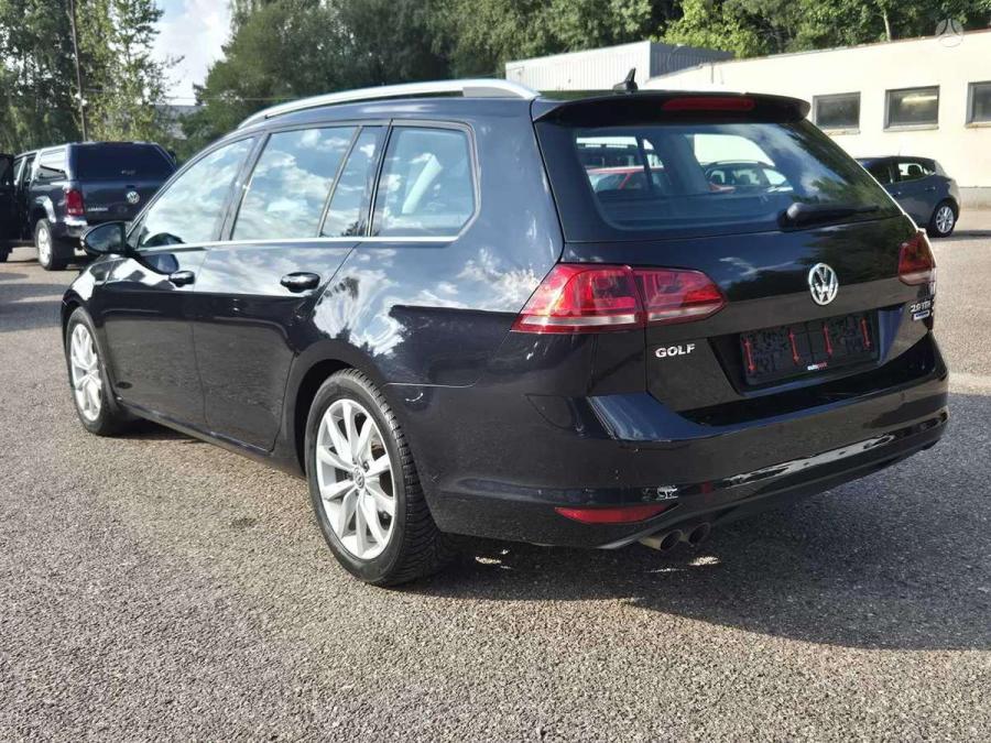 Black Volkswagen Golf 2016 in Vilnius, with an engine capacity of 1.97 L and mileage of 319 thousand km for 6900 €, photo 5 on AUTOMOTO.COM.LV