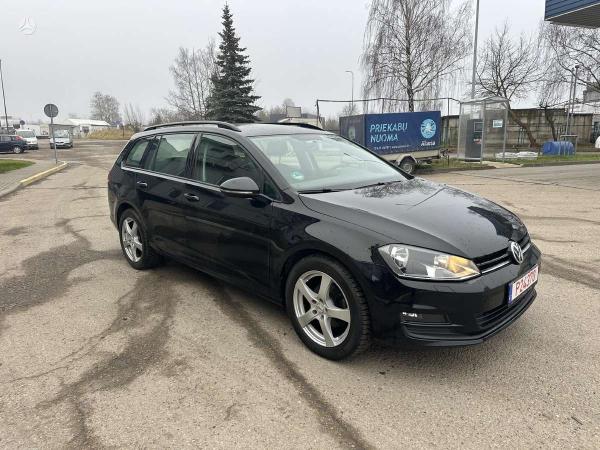 Black Volkswagen Golf 2016 in Kaunas, with an engine capacity of 1.60 L and mileage of 250 thousand km for 5900 €, photo 9 on AUTOMOTO.COM.LV
