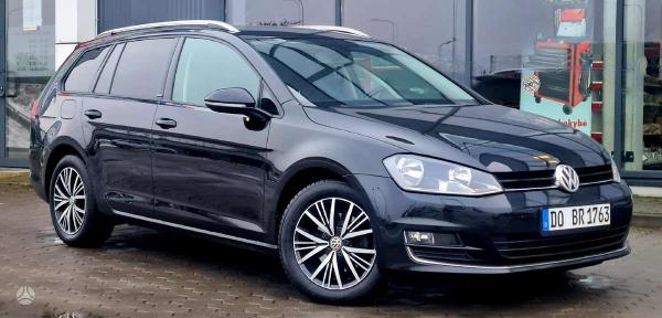 Black Volkswagen Golf 2016 in Vilnius, with an engine capacity of 1.60 L and mileage of 260 thousand km for 7199 €, photo 1 on AUTOMOTO.COM.LV