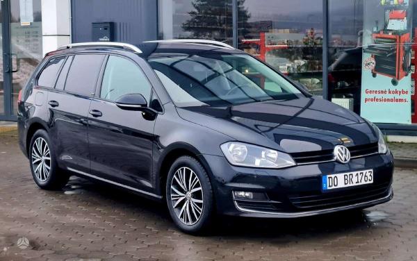 Black Volkswagen Golf 2016 in Vilnius, with an engine capacity of 1.60 L and mileage of 260 thousand km for 7199 €, photo 4 on AUTOMOTO.COM.LV