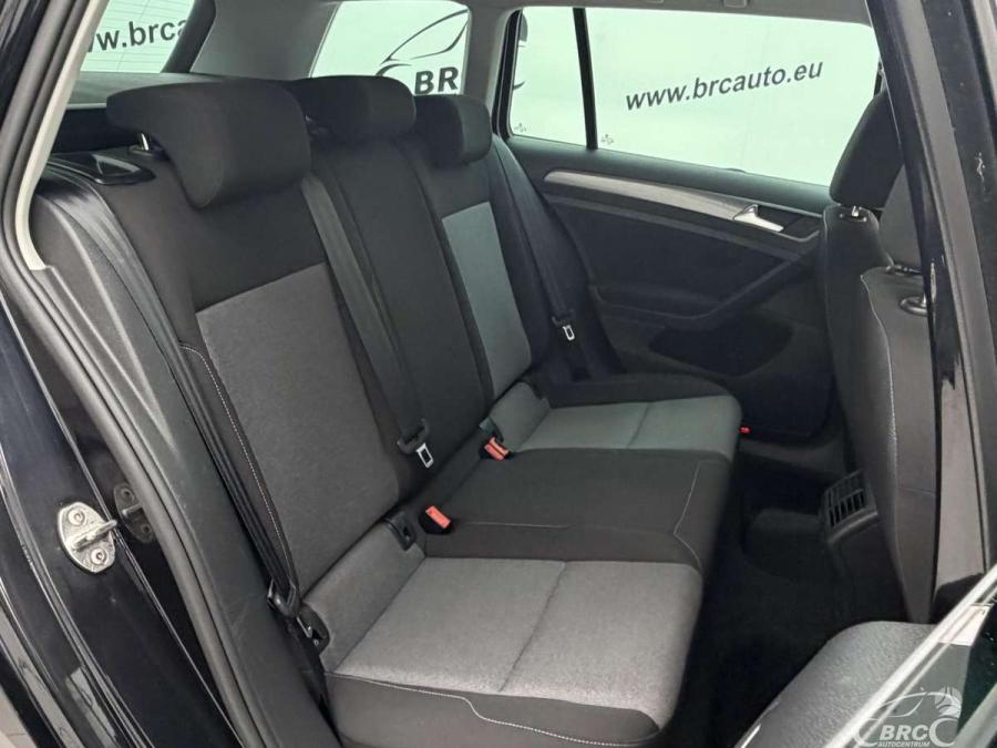 Black Volkswagen Golf 2016 in Vilnius, with an engine capacity of 1.60 L and mileage of 356 thousand km for 5700 €, photo 12 on AUTOMOTO.COM.LV