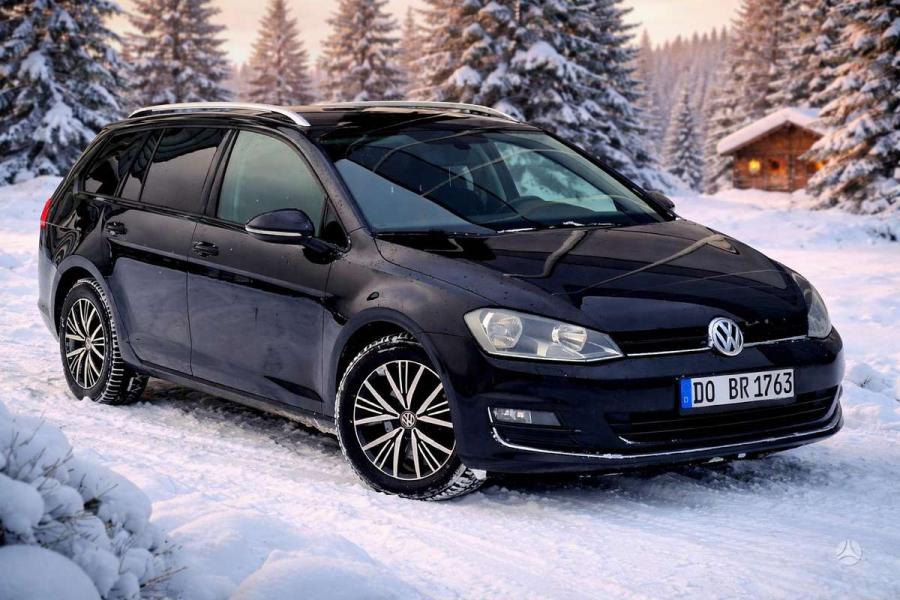 Black Volkswagen Golf 2016 in Vilnius, with an engine capacity of 1.60 L and mileage of 260 thousand km for 6999 €, photo 1 on AUTOMOTO.COM.LV
