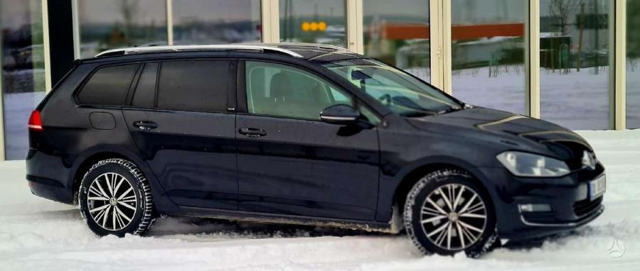 Black Volkswagen Golf 2016 in Vilnius, with an engine capacity of 1.60 L and mileage of 260 thousand km for 6999 €, photo 7 on AUTOMOTO.COM.LV