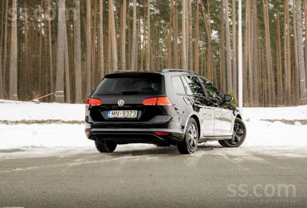 Melns Volkswagen Golf 2016 Rīga, ar dzinēja tilpumu 1.60 L un nobraukumu 192 tūkst. km par 7290 €, foto 5 vietnē AUTOMOTO.COM.LV