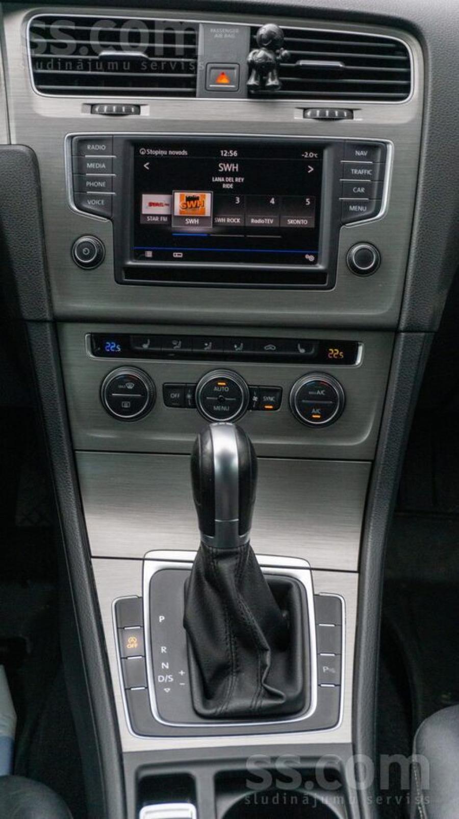 Black Volkswagen Golf 2016 in Riga, with an engine capacity of 1.60 L and mileage of 192 thousand km for 7290 €, photo 13 on AUTOMOTO.COM.LV