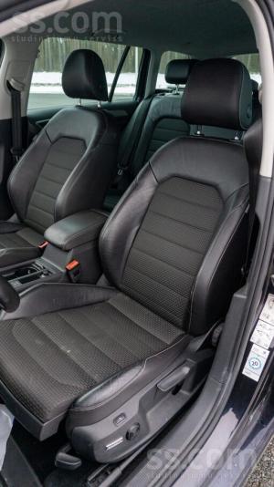 Black Volkswagen Golf 2016 in Riga, with an engine capacity of 1.60 L and mileage of 192 thousand km for 7290 €, photo 26 on AUTOMOTO.COM.LV