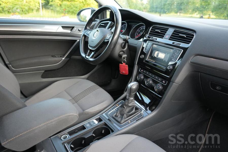 Melns Volkswagen Golf 2016 Rīga, ar dzinēja tilpumu 2.00 L un nobraukumu 298 tūkst. km par 8500 €, foto 6 vietnē AUTOMOTO.COM.LV