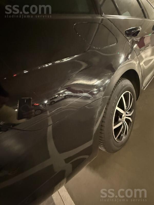 Melns Volkswagen Golf 2016 Rīga, ar dzinēja tilpumu 1.60 L un nobraukumu 321 tūkst. km par 6500 €, foto 4 vietnē AUTOMOTO.COM.LV