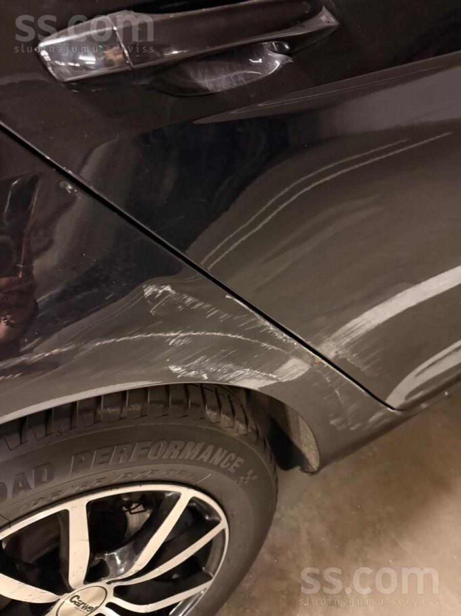 Black Volkswagen Golf 2016 in Riga, with an engine capacity of 1.60 L and mileage of 321 thousand km for 6500 €, photo 8 on AUTOMOTO.COM.LV