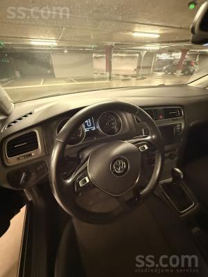 Black Volkswagen Golf 2016 in Riga, with an engine capacity of 1.60 L and mileage of 321 thousand km for 6500 €, photo 12 on AUTOMOTO.COM.LV