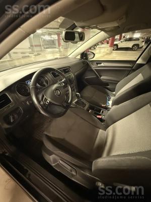 Black Volkswagen Golf 2016 in Riga, with an engine capacity of 1.60 L and mileage of 321 thousand km for 6500 €, photo 13 on AUTOMOTO.COM.LV