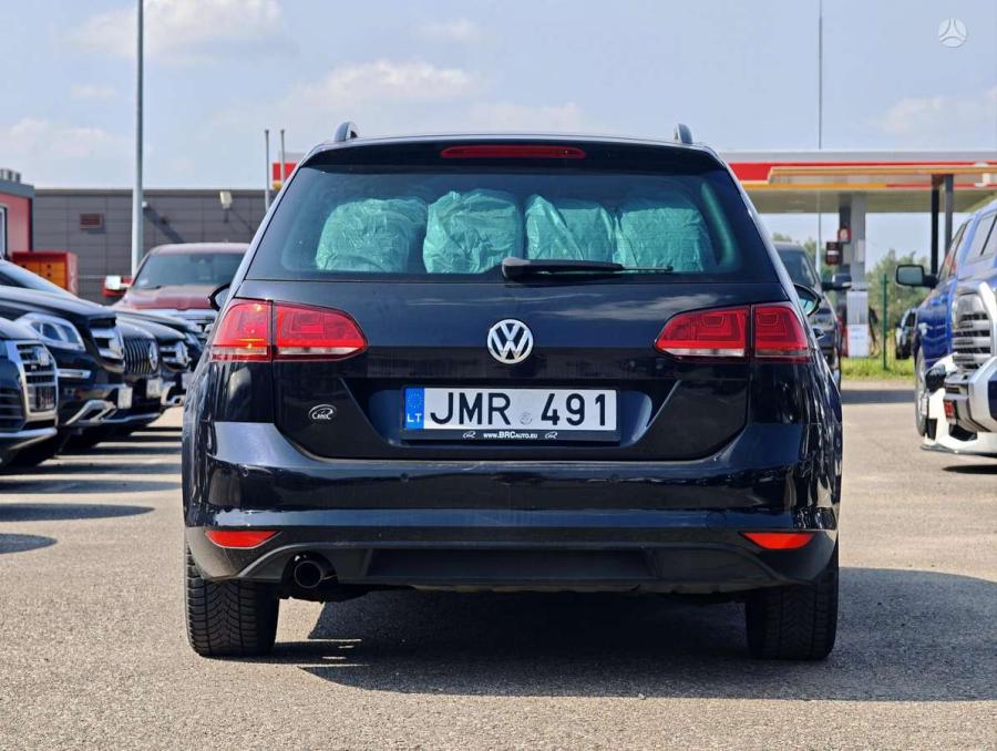 Melns Volkswagen Golf 2016 Viļņa, ar dzinēja tilpumu 1.60 L un nobraukumu 356 tūkst. km par 3900 €, foto 8 vietnē AUTOMOTO.COM.LV