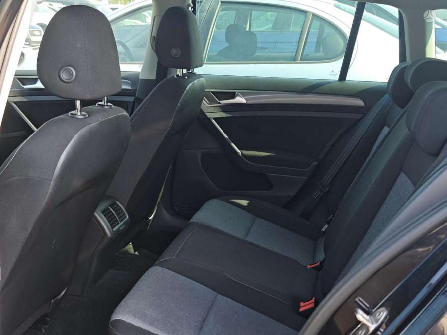 Melns Volkswagen Golf 2016 Viļņa, ar dzinēja tilpumu 1.60 L un nobraukumu 356 tūkst. km par 3900 €, foto 16 vietnē AUTOMOTO.COM.LV