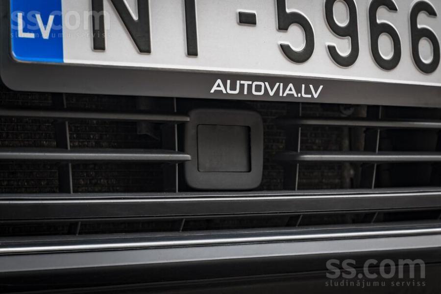 Black Volkswagen Golf 2016 in Riga, with an engine capacity of 2.00 L and mileage of 231 thousand km for 7750 €, photo 8 on AUTOMOTO.COM.LV