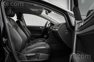 Black Volkswagen Golf 2016 in Riga, with an engine capacity of 2.00 L and mileage of 231 thousand km for 7750 €, photo 12 on AUTOMOTO.COM.LV