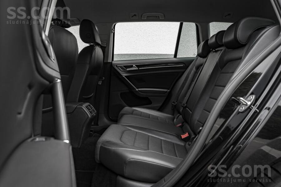 Black Volkswagen Golf 2016 in Riga, with an engine capacity of 2.00 L and mileage of 231 thousand km for 7750 €, photo 13 on AUTOMOTO.COM.LV