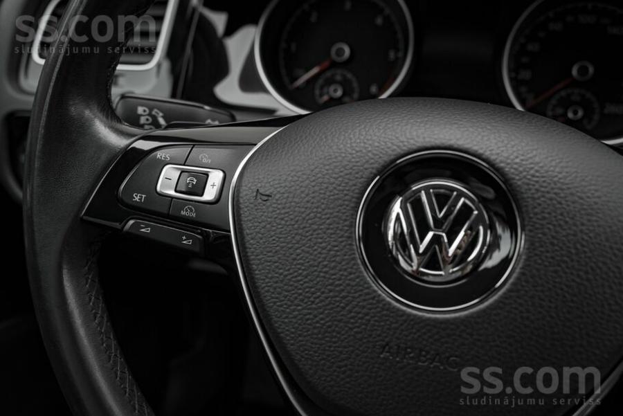 Black Volkswagen Golf 2016 in Riga, with an engine capacity of 2.00 L and mileage of 231 thousand km for 7750 €, photo 19 on AUTOMOTO.COM.LV