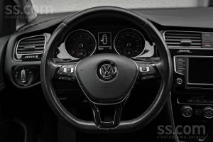 Black Volkswagen Golf 2016 in Riga, with an engine capacity of 2.00 L and mileage of 231 thousand km for 7750 €, photo 20 on AUTOMOTO.COM.LV