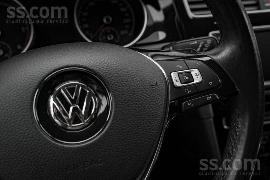 Black Volkswagen Golf 2016 in Riga, with an engine capacity of 2.00 L and mileage of 231 thousand km for 7750 €, photo 21 on AUTOMOTO.COM.LV